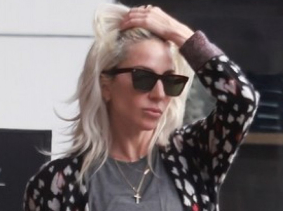 FANOVI BESNI: Karete za Lejdi Gagu do 17.000 dolara - raspon cena nazivaju "odvratnim"